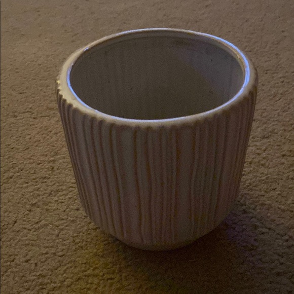 Accents | Textured White Planter Pot | Poshmark